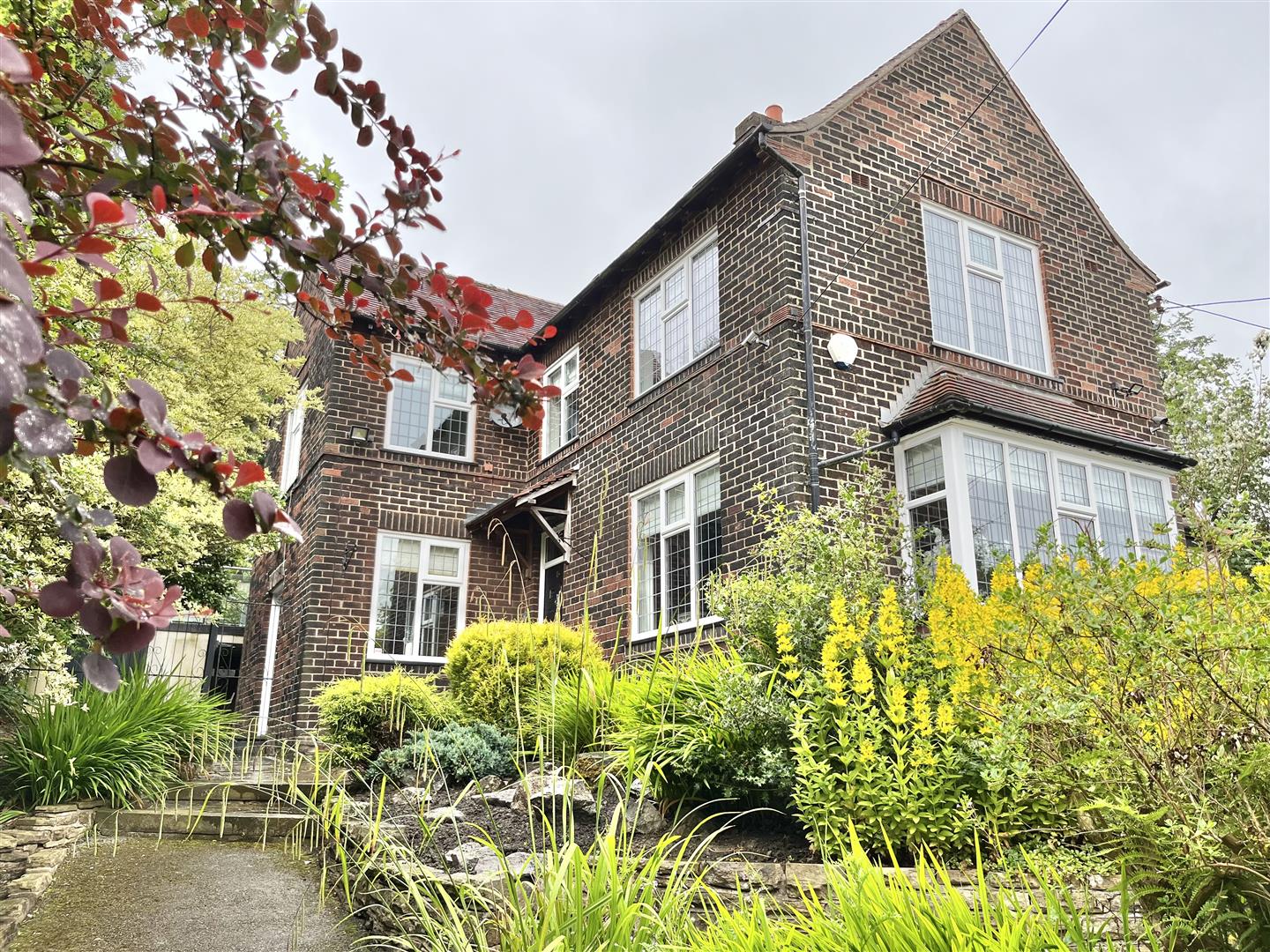 Free property report 15, Woodhead Road, Glossop, SK13 7RH - Chimnie