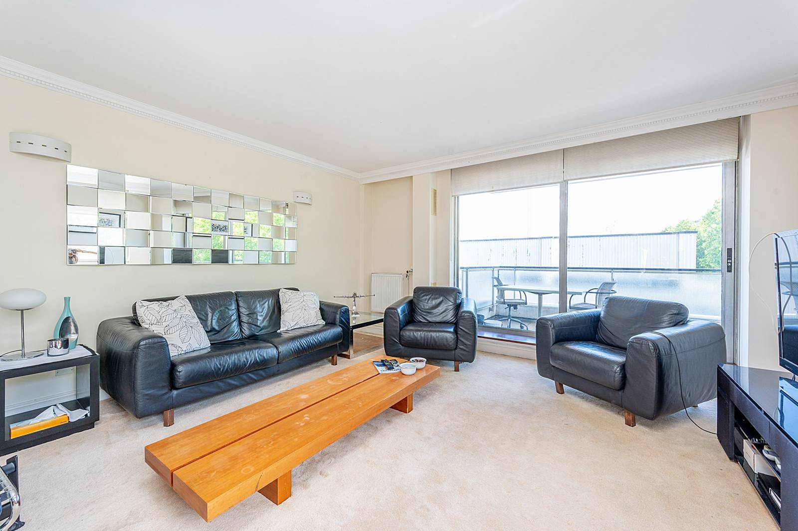 3 bedroom flat for sale - Million Plus.com The Luxury Marketplace