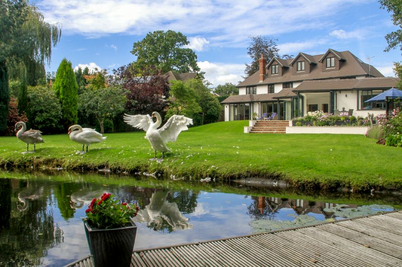 Free property report 53 The Gateway, Woodham, Woking, GU21 5SL - Chimnie