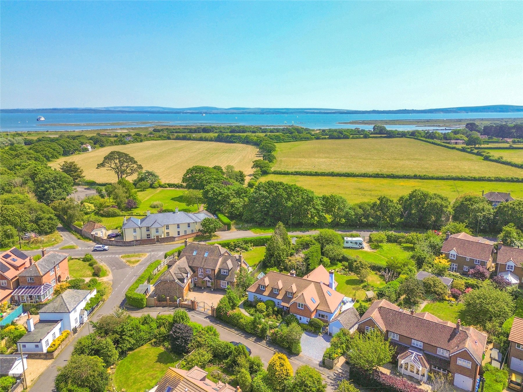 Free property report 1, Tranmere Close, Lymington, SO41 3QQ - Chimnie