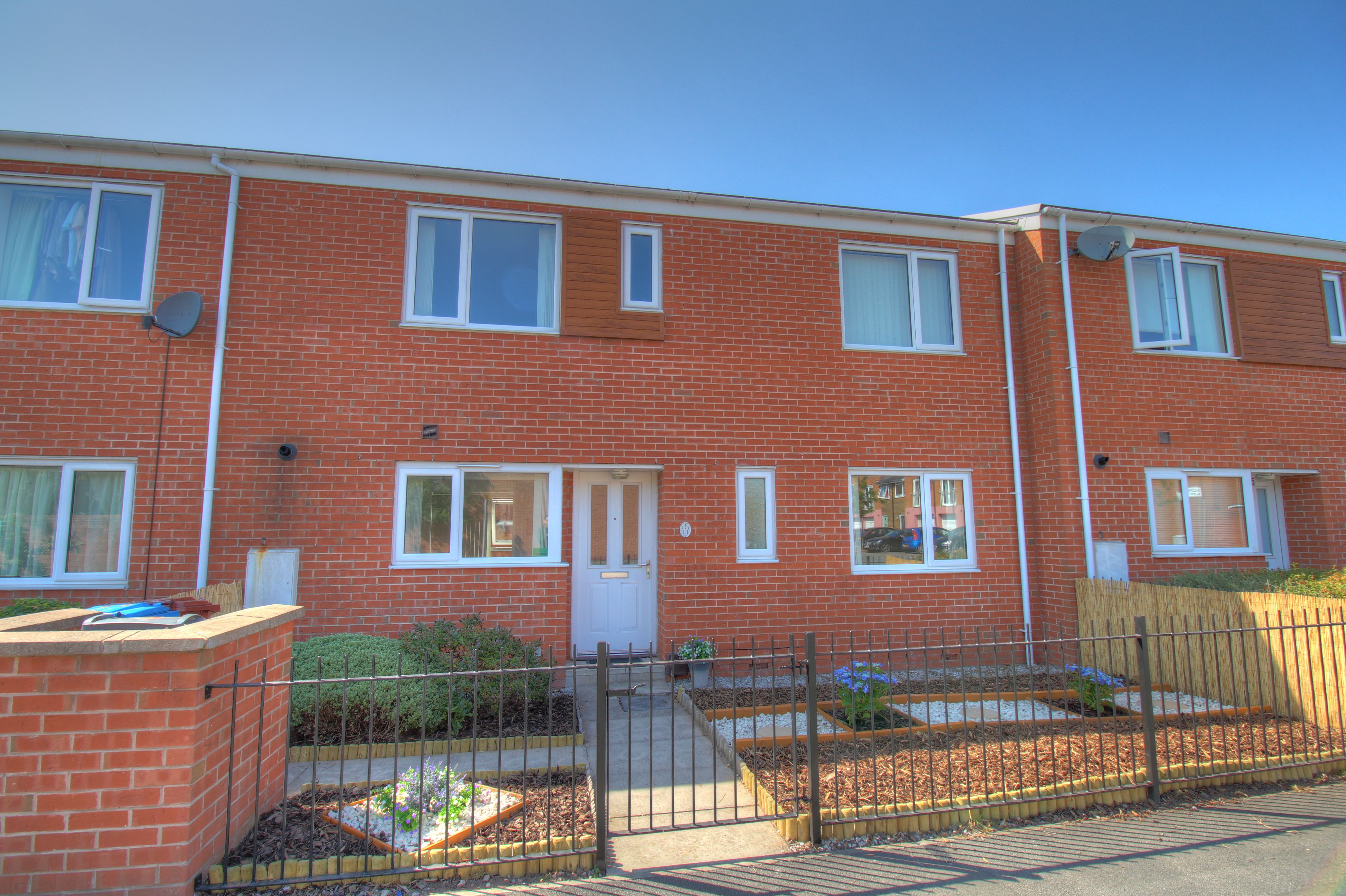 Free property report 11, Flixton Road, Manchester, M13 9GU - Chimnie