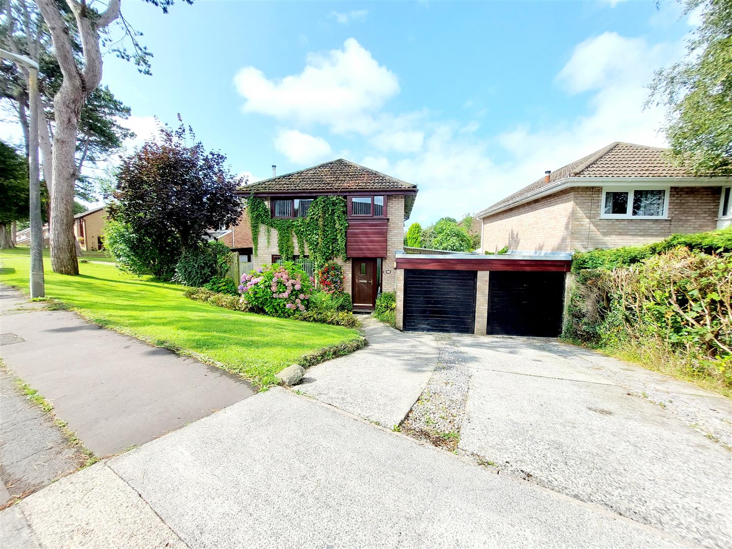 Free property report 21, Glanymor Park Drive, Glanymor Park, Loughor ...