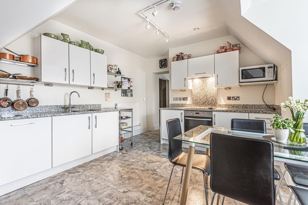 Free property report Flat 14, Wormestall Grange, Enborne Road, Newbury ...