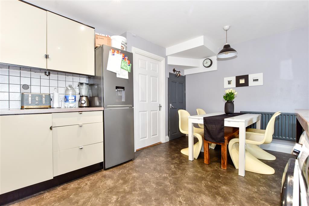 Photos of Pier Road, Littlehampton, West Sussex BN17 - 66649244 ...