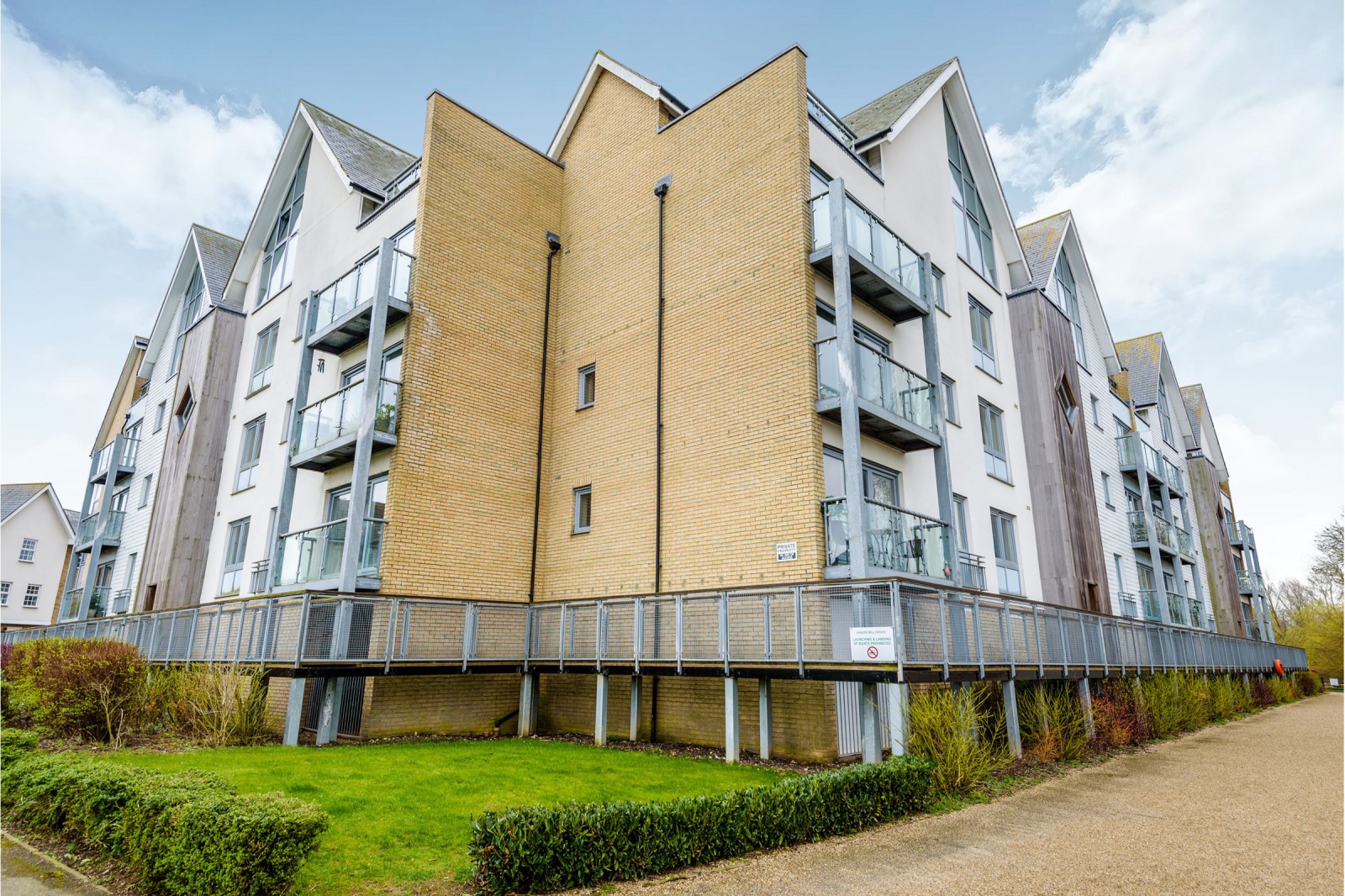 Free property report 16, Bakers Court, Great Cornard, Sudbury, CO10 0GG ...