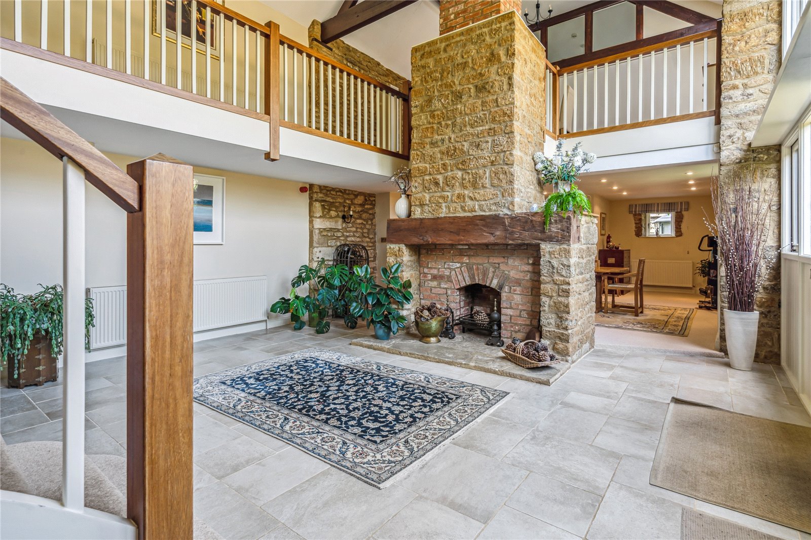 4 bedroom detached house for sale in Banbury - Million Plus.com The ...