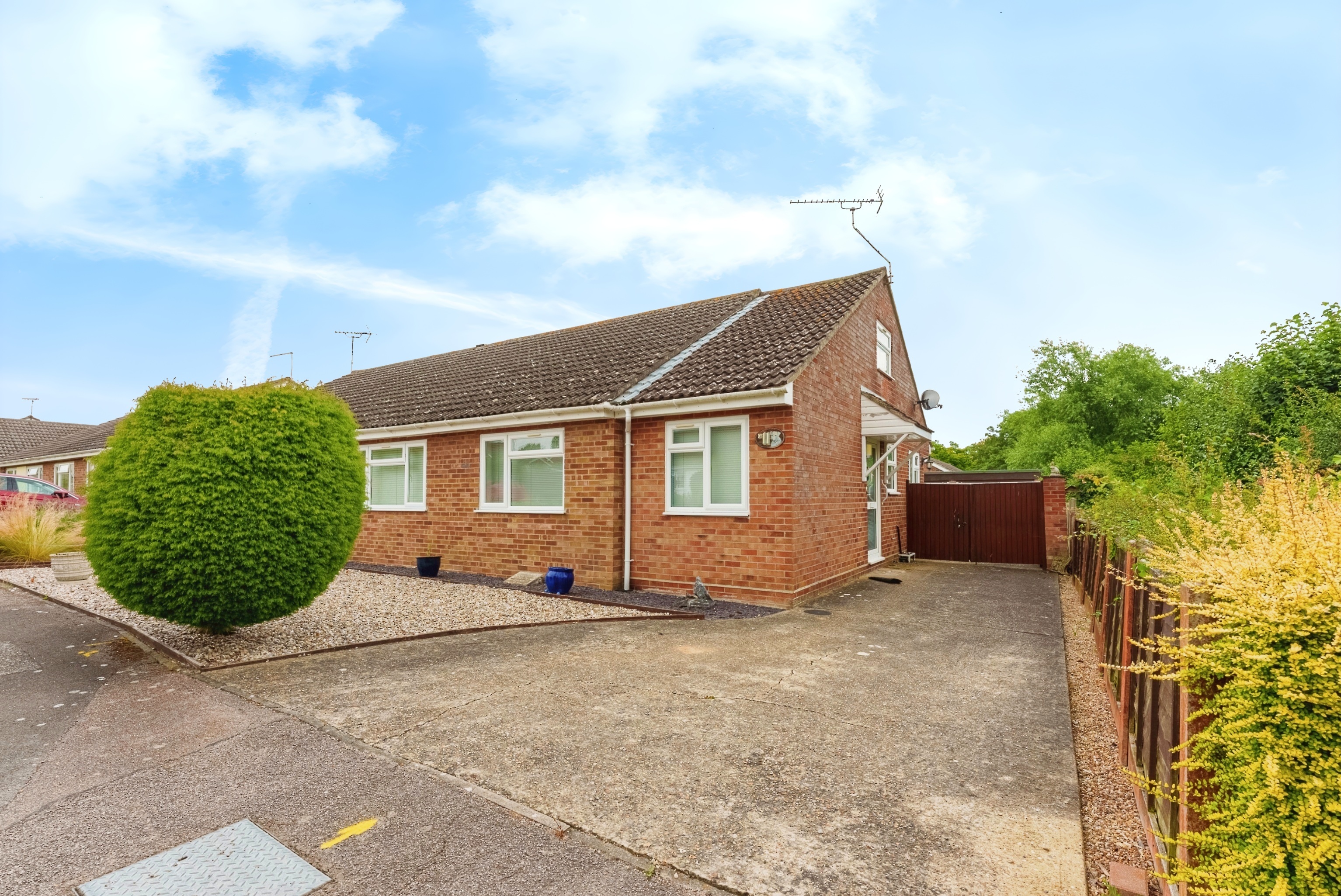 Free property report 11, Meadow Way, Abberton, Colchester, CO5 7PH ...