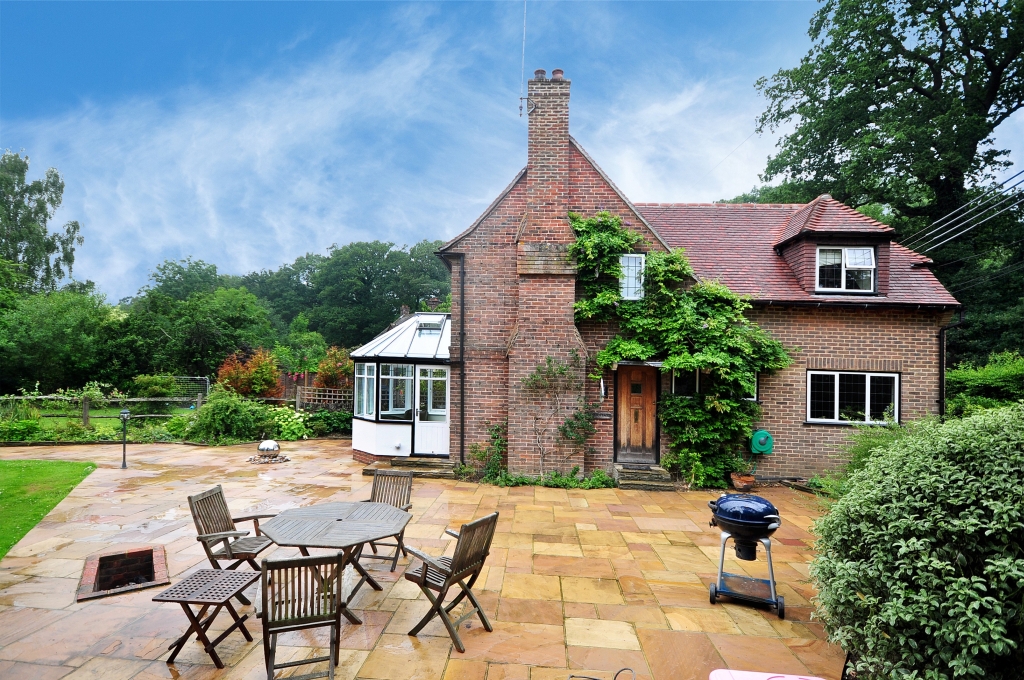 Free property report Oak Cottage, Standon Lane, Ockley, RH5 5QR - Chimnie