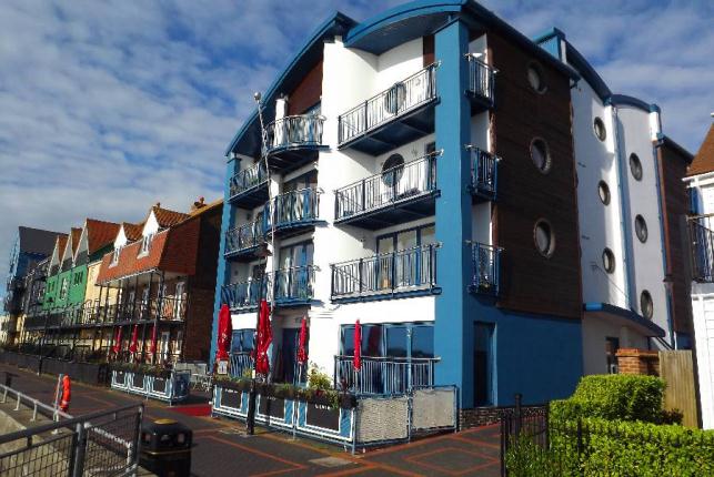Free property report 2 Baltic Wharf, Pier Road, Littlehampton, BN17 5AD ...