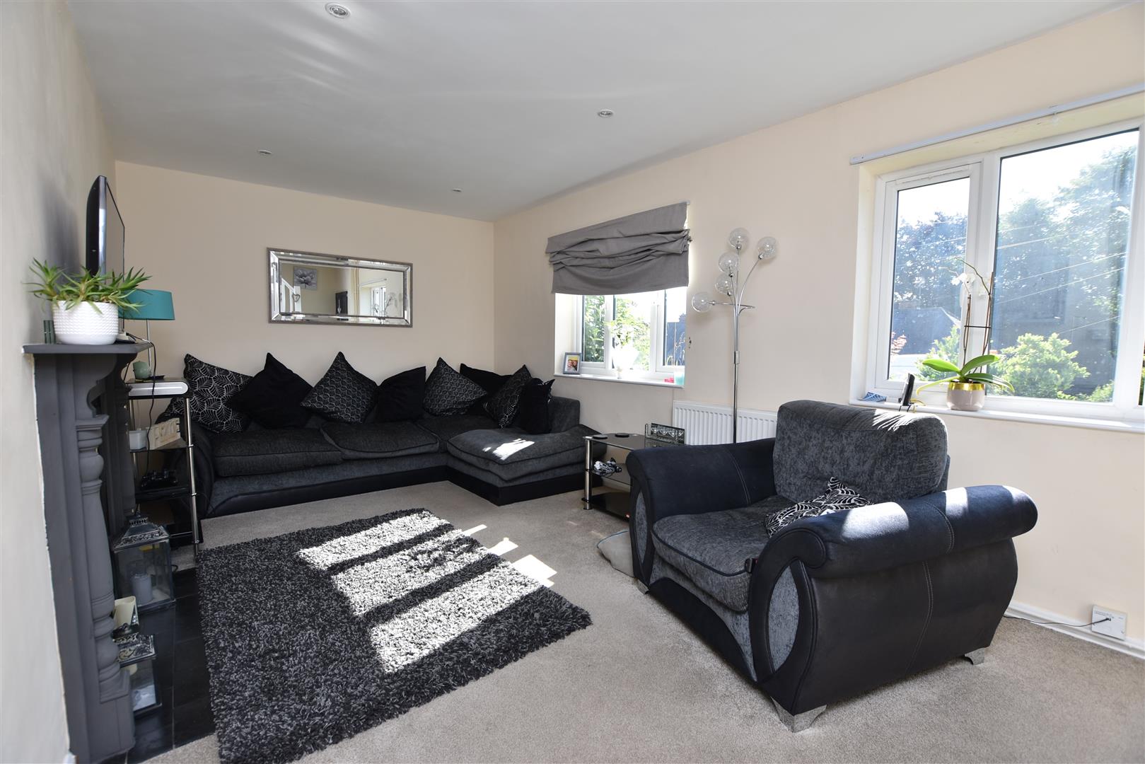 Free property report 127, Bird Hill Road, Woodhouse Eaves, Loughborough ...