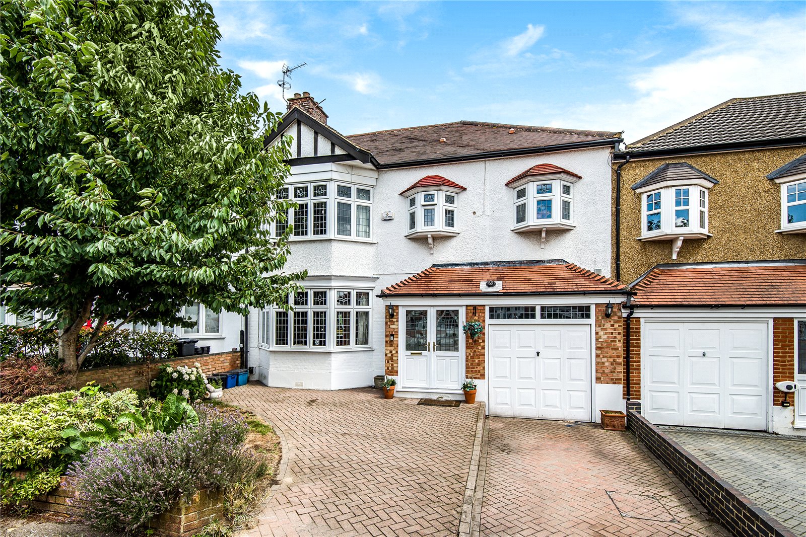 Free property report 27, Raymond Avenue, London, E18 2HF - Chimnie