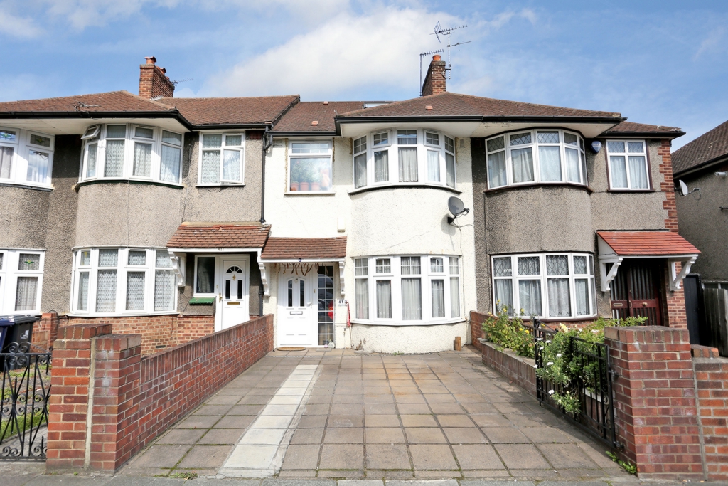 Free property report 413, Uxbridge Road, Southall, UB1 3EW - Chimnie