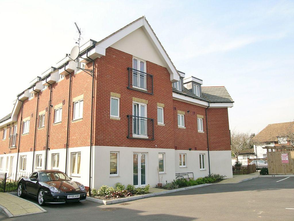 Free property report Flat 4, Chaucer Court, 2, Glebe Avenue, Ruislip ...