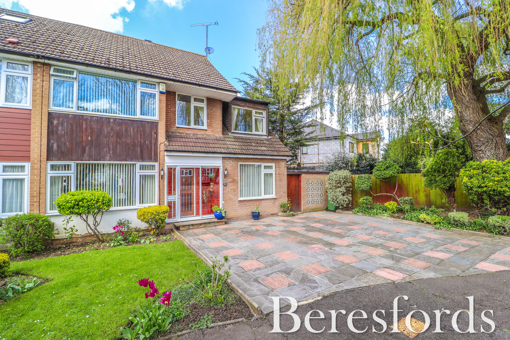 Front Lane, Upminster RM14, 4 bedroom semi-detached house for sale ...
