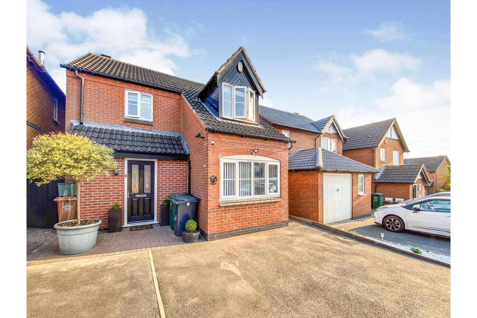 Free property report 34 Outram Drive, Swadlincote, DE11 8LR - Chimnie