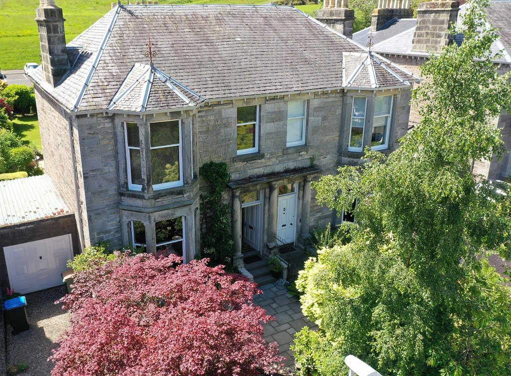 Free property report 7, Tullylumb Terrace, Perth, PH1 1BA - Chimnie