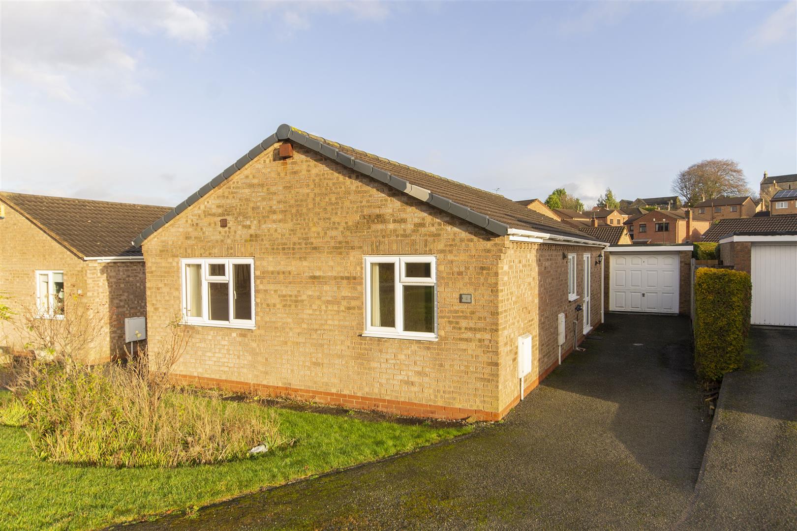 Free property report 4 Elgin Close, Walton, S40 3PU - Chimnie