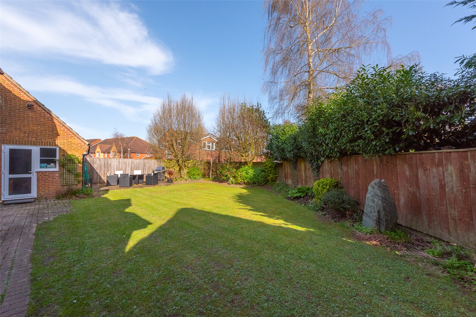Free property report 3 Peel Gardens, Kingsclere, RG20 5SB - Chimnie