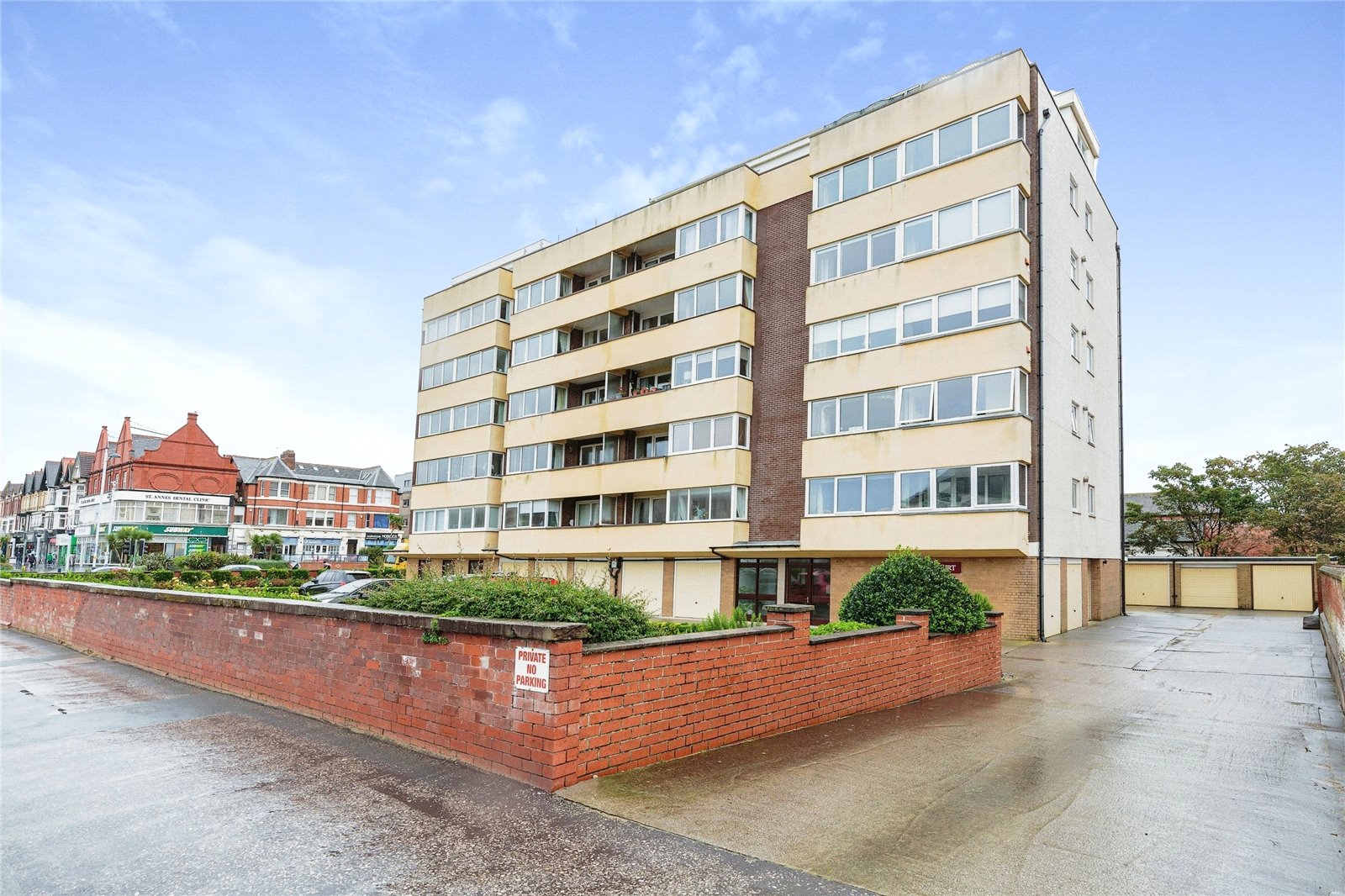 Free property report 10 Braxfield Court, St. Annes Road West, Lytham St ...