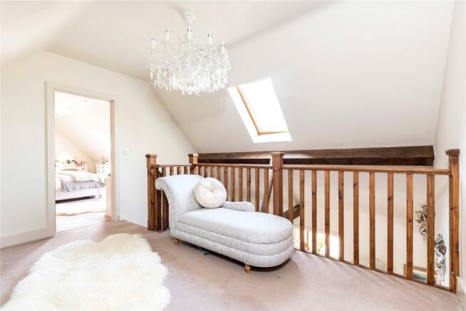 Photos of Easton Lane, Sidlesham, Chichester PO20 - 66830242 ...