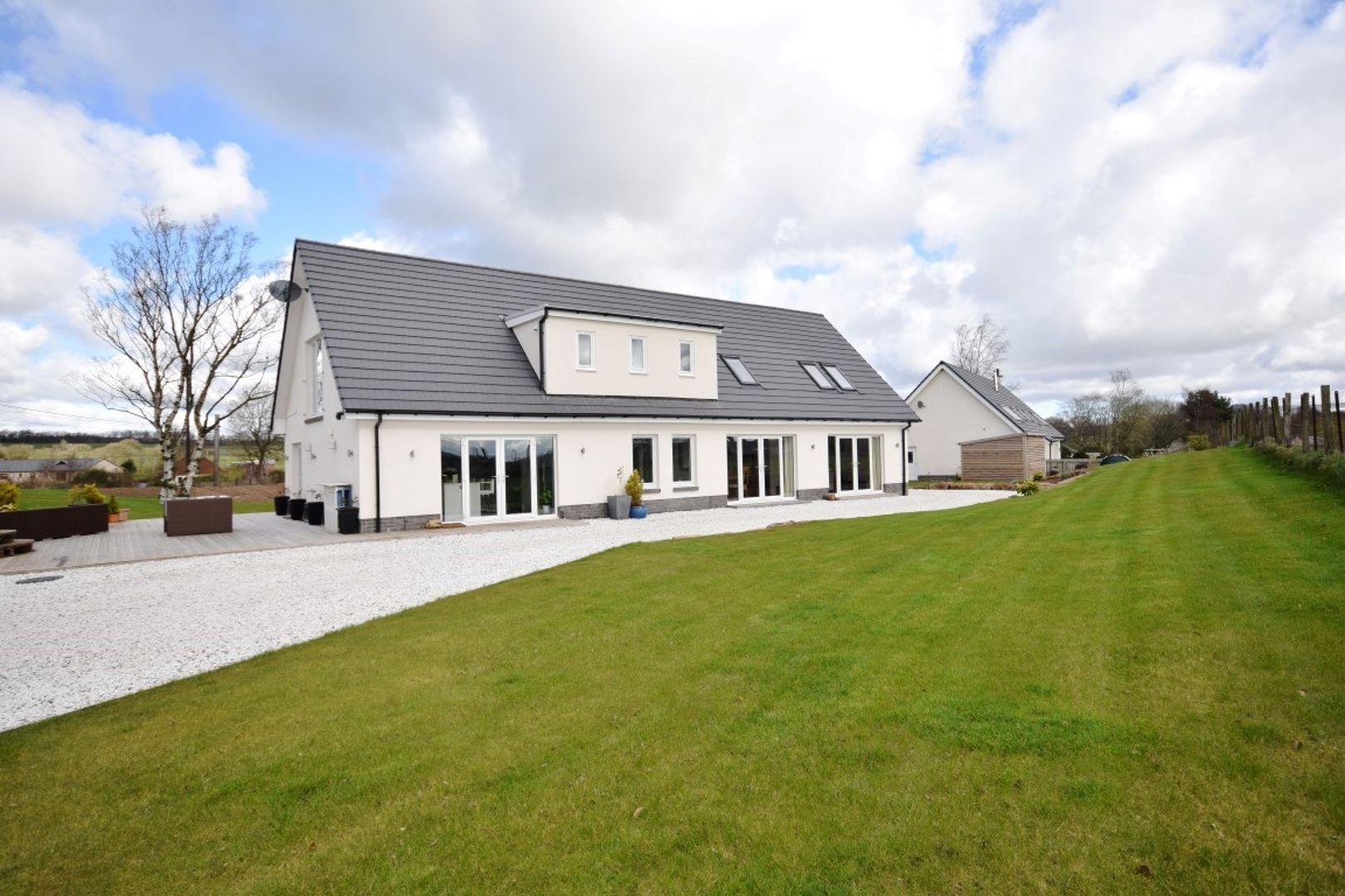 Free property report Silverbank House, Silvermuir Drive, Ravenstruther ...