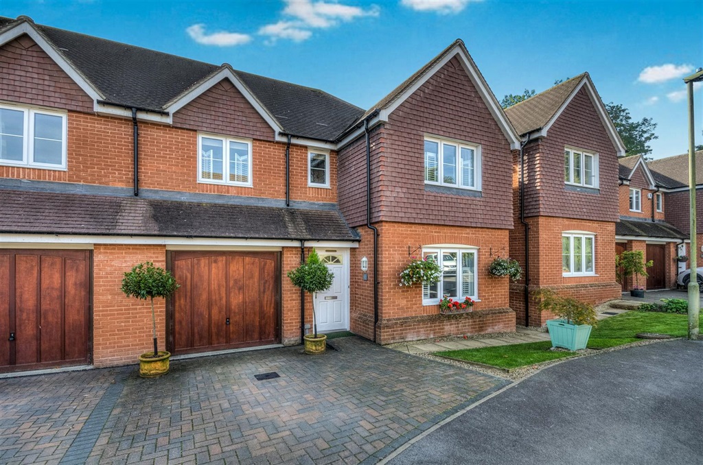 Free property report 43 Downlands Way, South Wonston, SO21 3HS - Chimnie