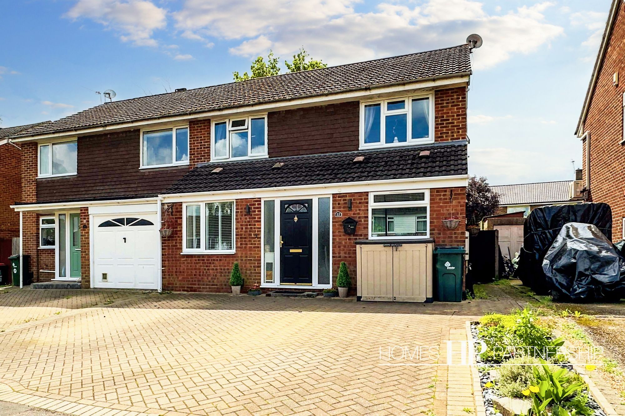 Free property report 22, Parkfield Close, Crawley, RH11 8RS - Chimnie