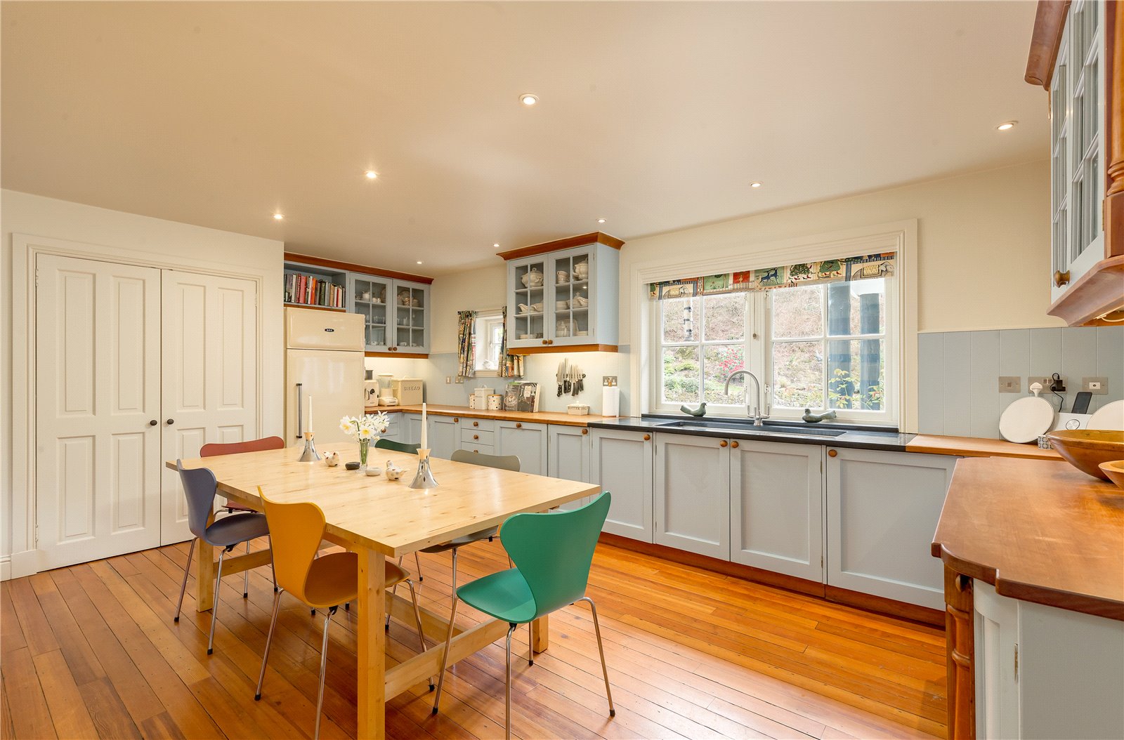 Photos of Na Lagan, Lochard Road, Aberfoyle, Stirling FK8 - 68199097 ...