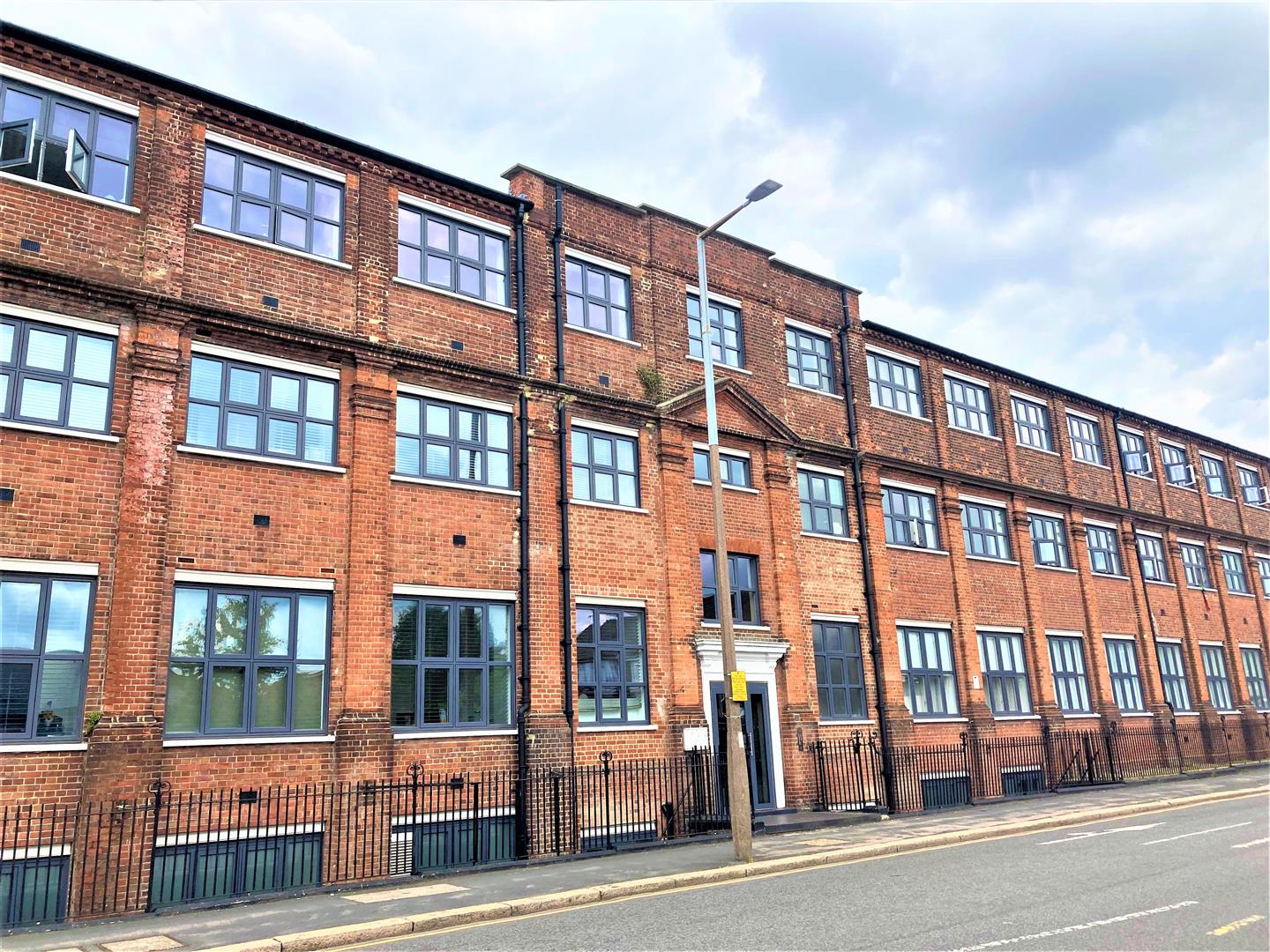 Free property report Flat 12, Rembrandt House, 400, Whippendell Road ...
