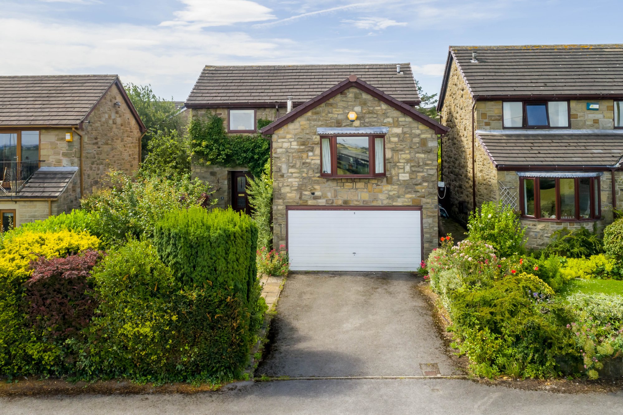 Free property report 4 Tipping Lane, Emley, Huddersfield, HD8 9SN - Chimnie