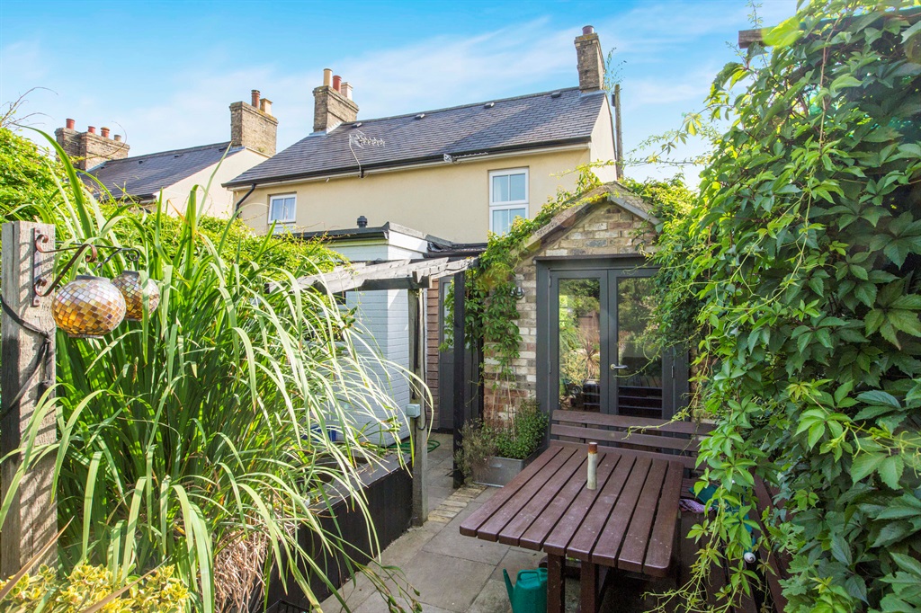Free property report 1, River Terrace, Washbank Road, Eynesbury, St ...