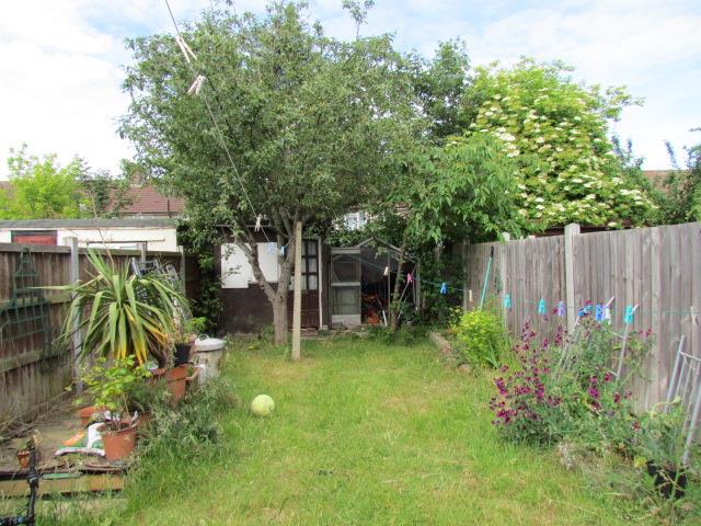 Free Property Report 113 Lymington Road Dagenham Rm8 1rt Chimnie