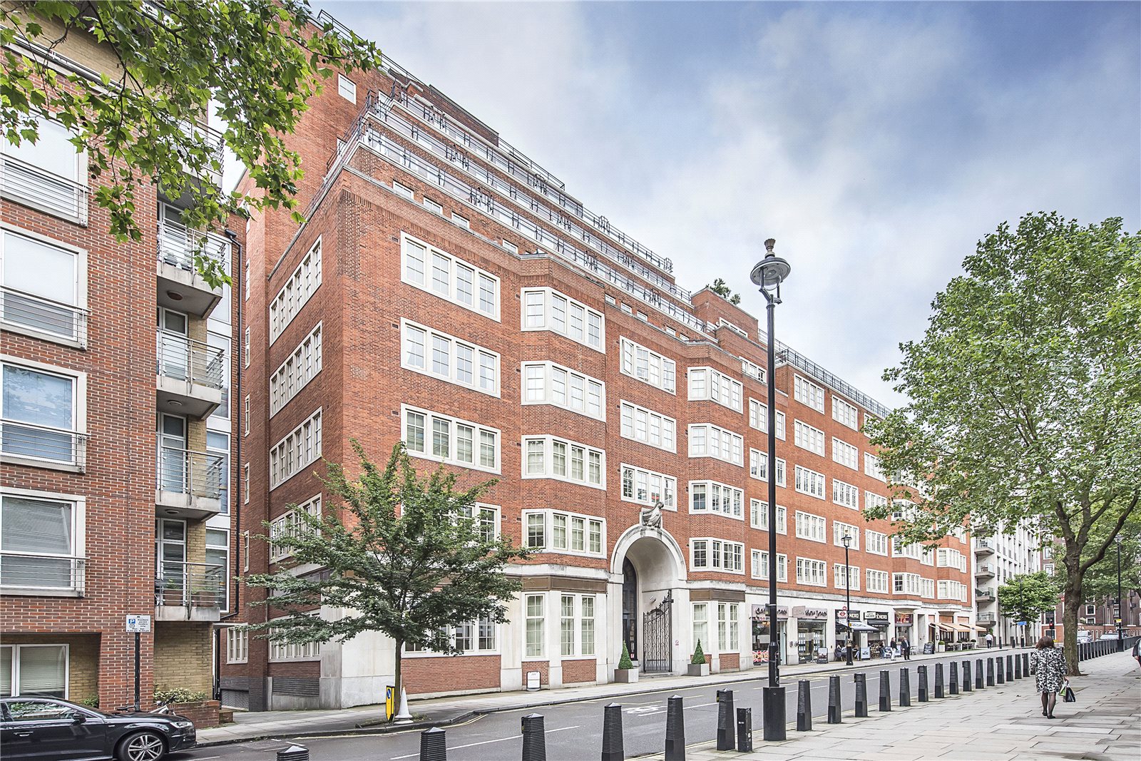 2 bedroom flat for sale in Romney House, Marsham Street, SW1P, London