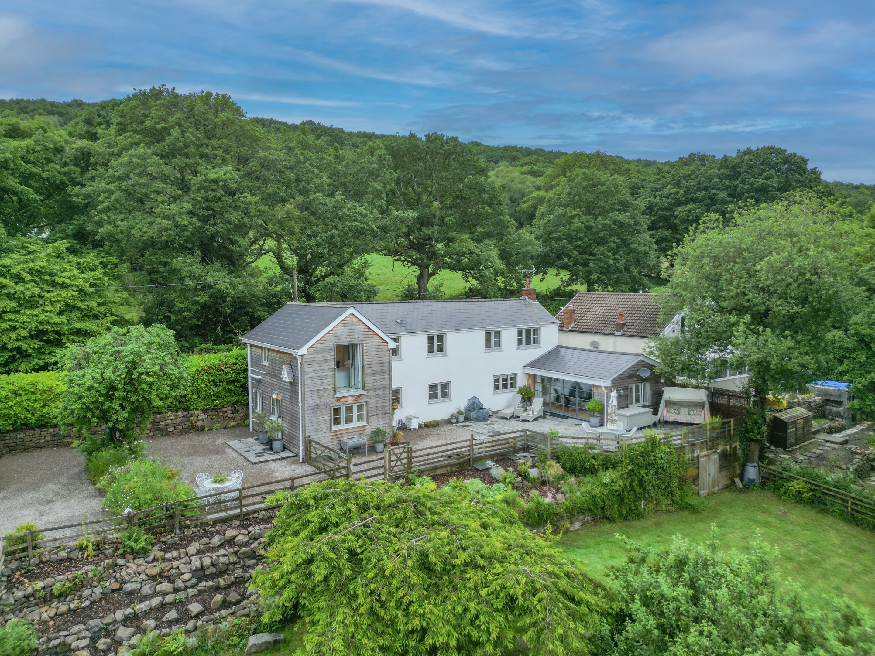 Free property report The Laurels, Lower Stoney Road, Garndiffaith ...