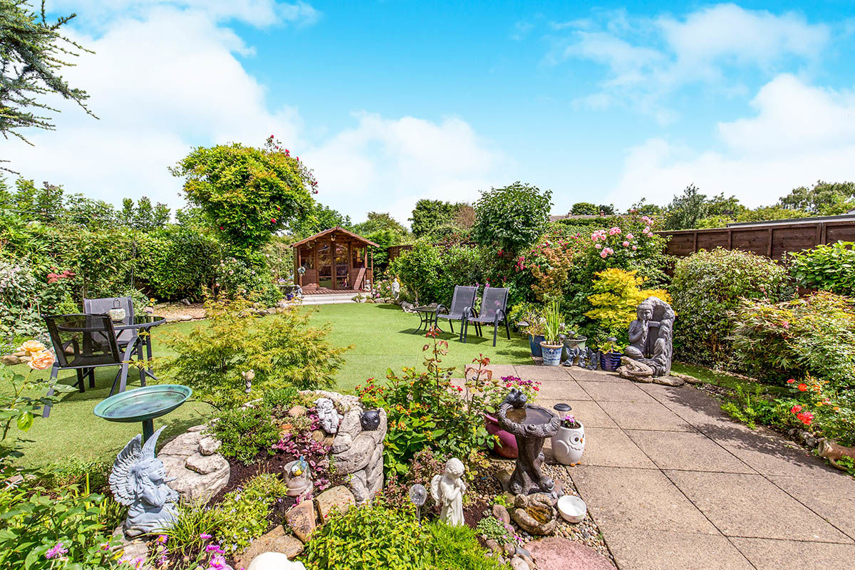 Free property report 14, Marsden Walk, Darlington, DL3 0SB - Chimnie