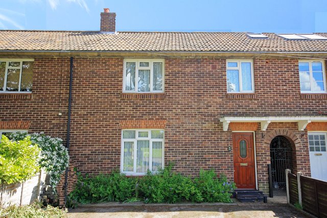 Free property report 10, Riverside Drive, Richmond, TW10 7QA - Chimnie