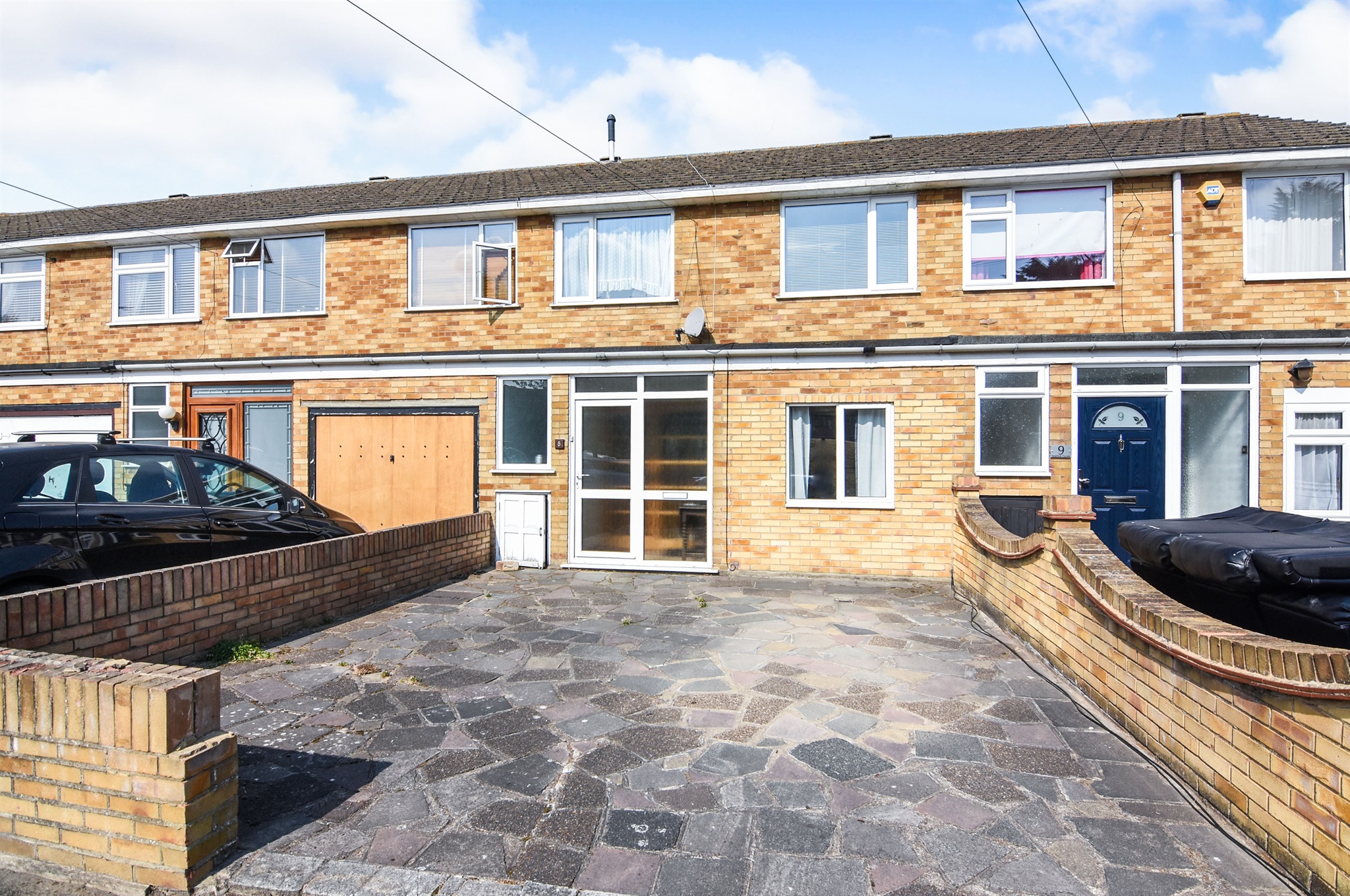 Free property report 8, Sexton Close, Rainham, RM13 8BH - Chimnie