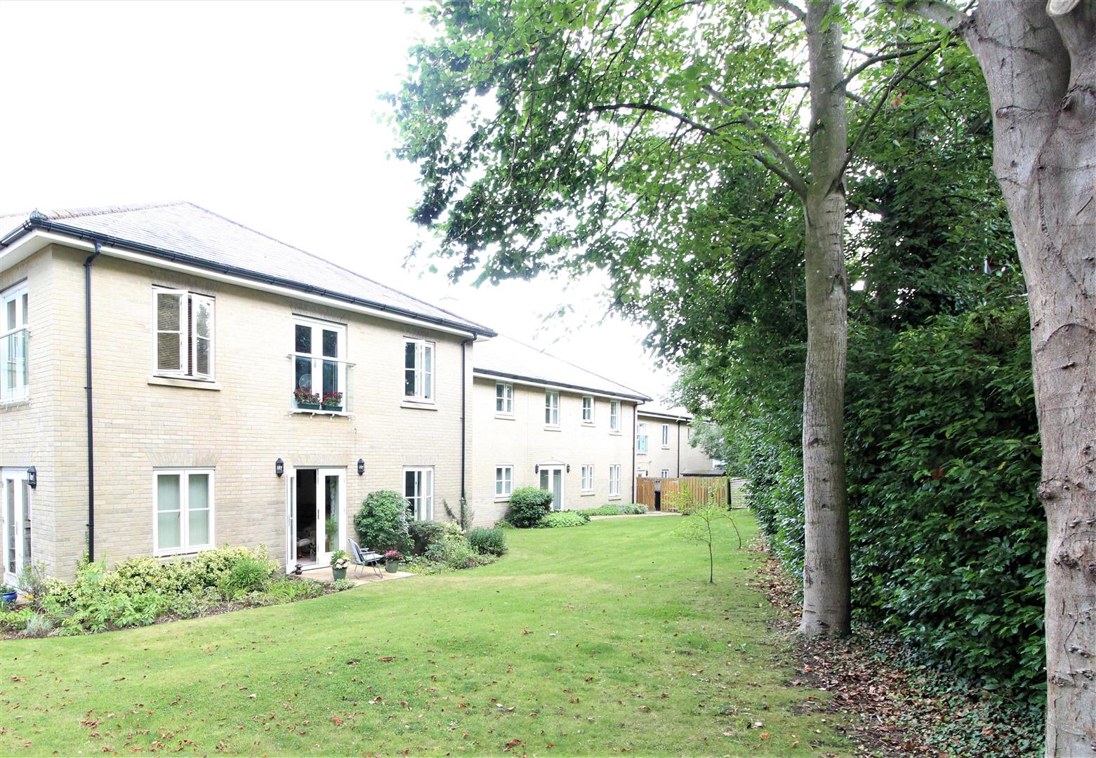 Free property report 19, Evelyn Fison Mews, Eastward Place, Stowmarket, IP14 1HJ - Chimnie