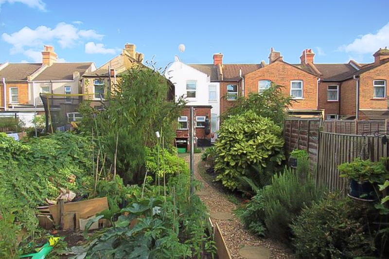 Free property report 73, Graham Road, Harrow, HA3 5RE - Chimnie