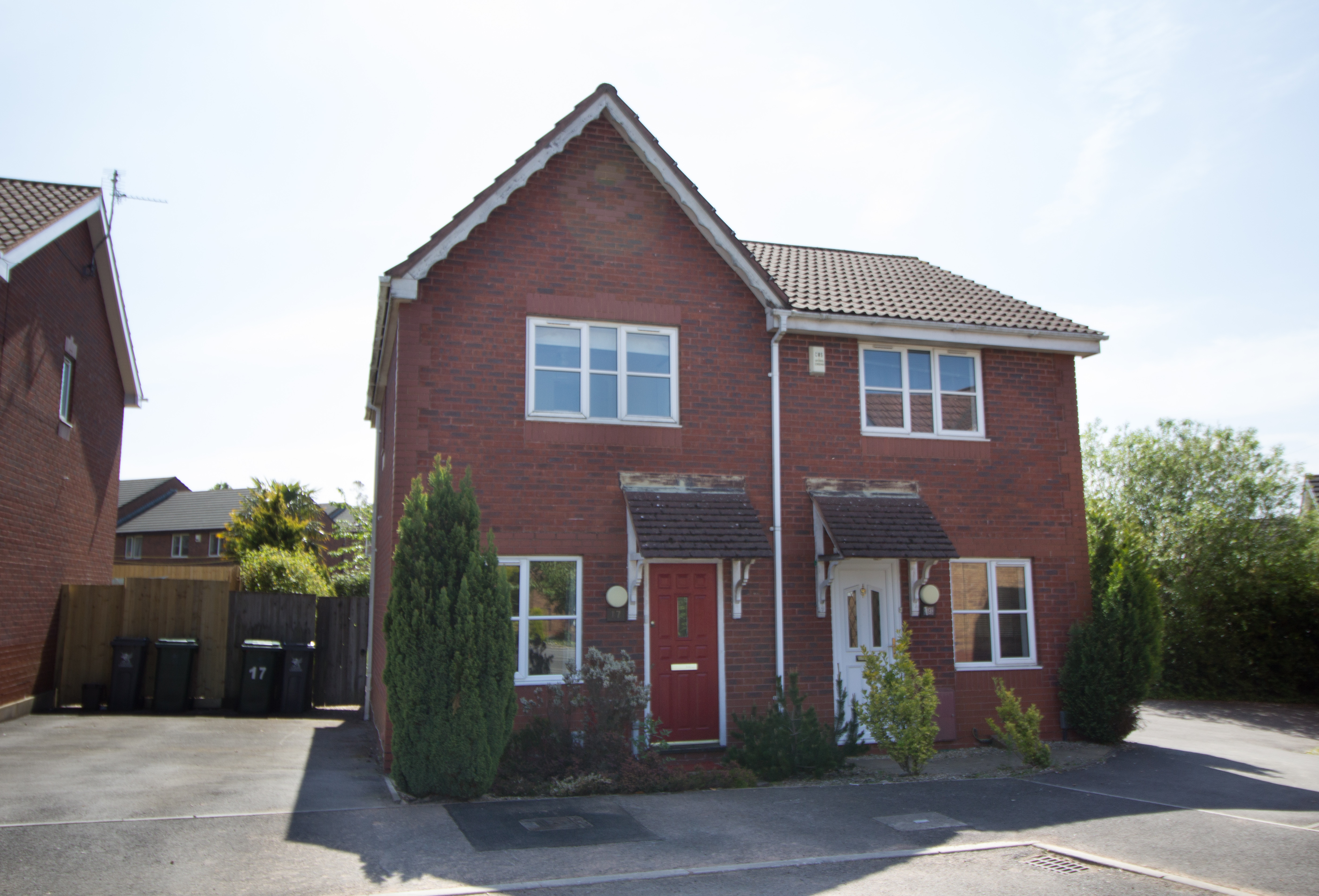 Free property report 17, Hollington Drive, Pontprennau, Cardiff, CF23 8PG - Chimnie