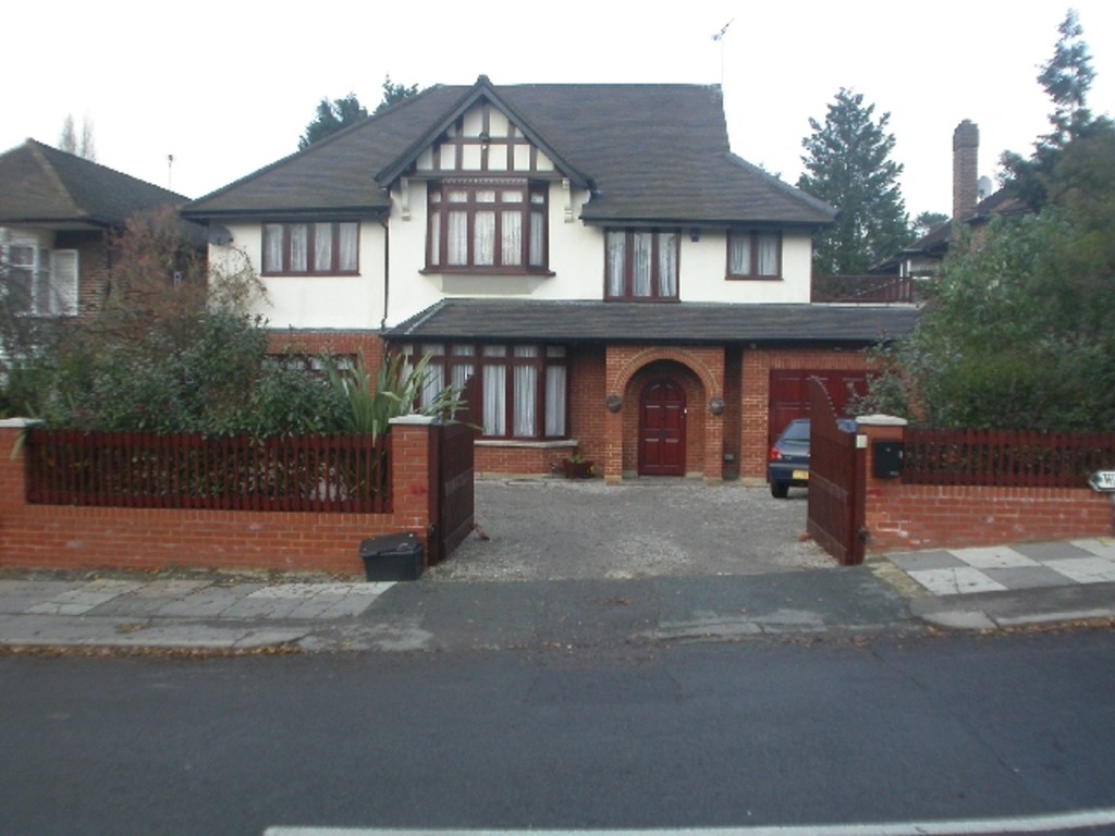 Free property report 2, Waverley Grove, London, N3 3PX - Chimnie