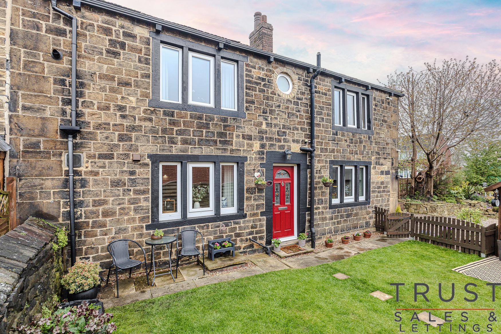 Free property report 273, Staincliffe Road, Dewsbury, WF13 4RD - Chimnie
