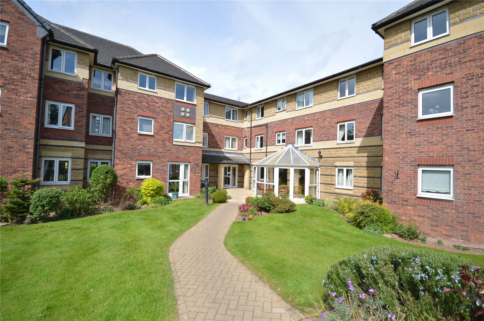 Free property report 33, Primrose Court, Primley Park View, Leeds, LS17 ...