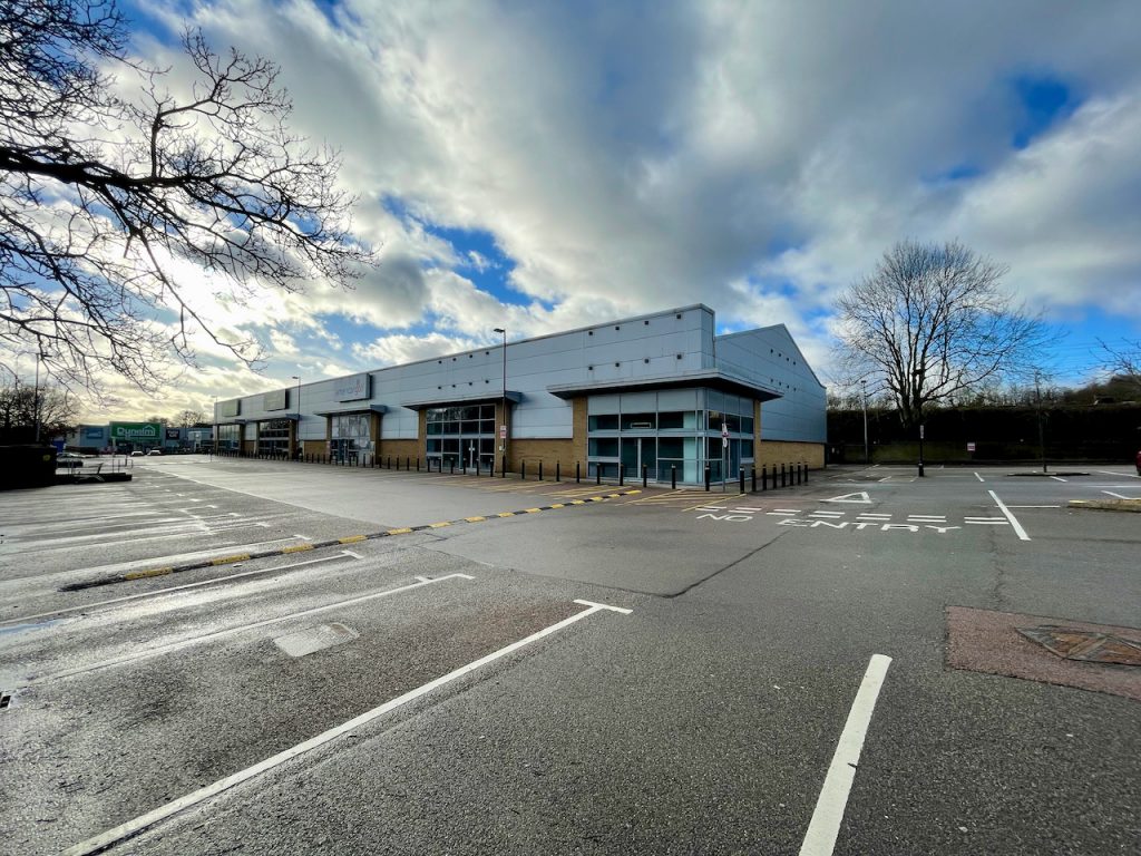 Photos of Roebuck Trade Park, London Road, Stevenage, Hertfordshire SG1 ...