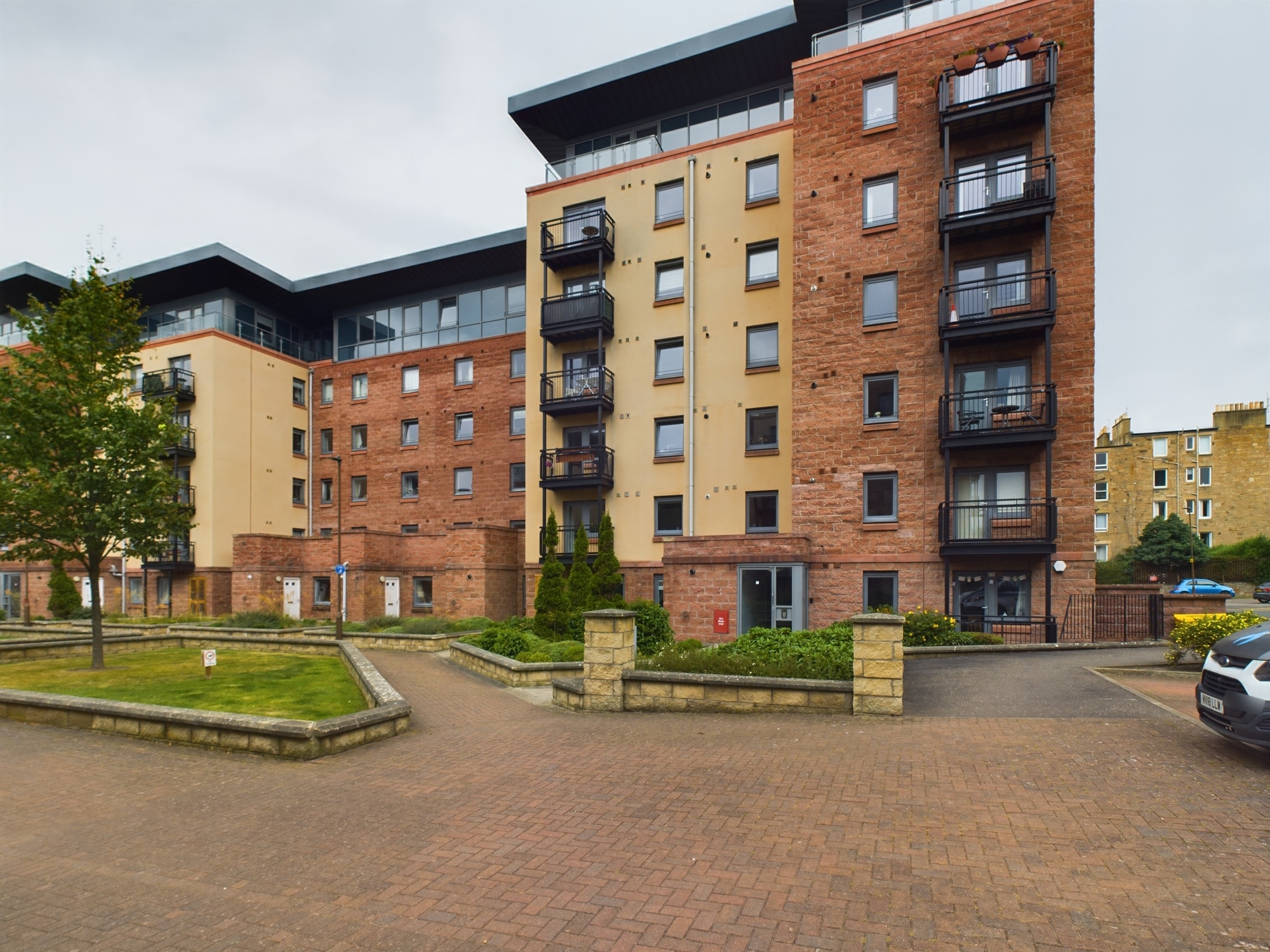 Free property report Flat 18, 11, Slateford Gait, Edinburgh, EH11 1GW ...