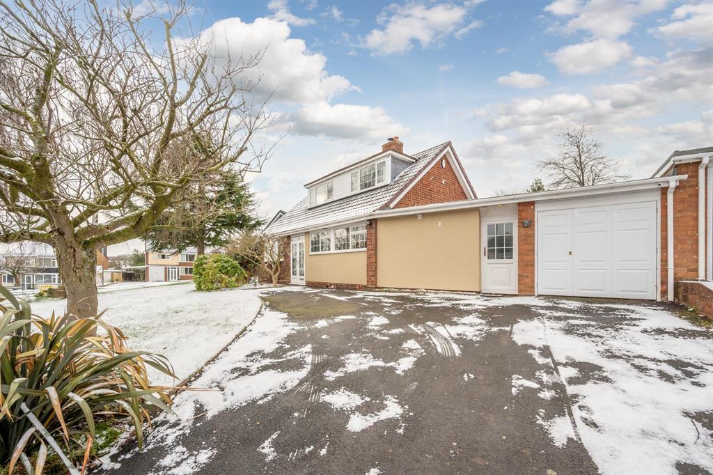 Free property report 7 Lawnswood Avenue, Wordsley, DY8 5LP - Chimnie
