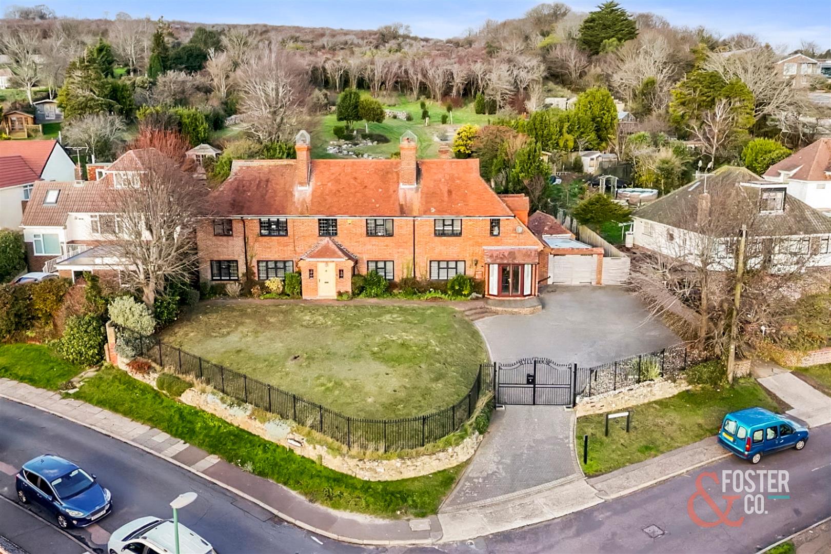 5 bedroom detached house for sale - Million Plus.com The Luxury Marketplace