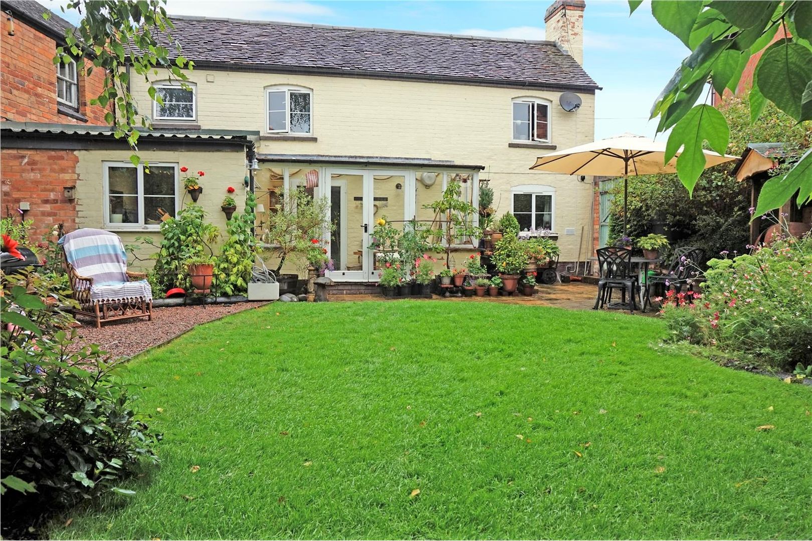 Free property report 19, Cornmeadow Green, Worcester, WR3 7PN - Chimnie