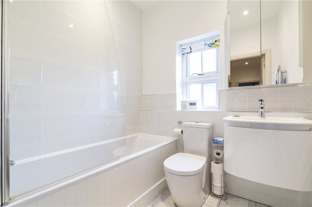 Free property report 3 Sidebeck Way, Addingham, LS29 0TX - Chimnie