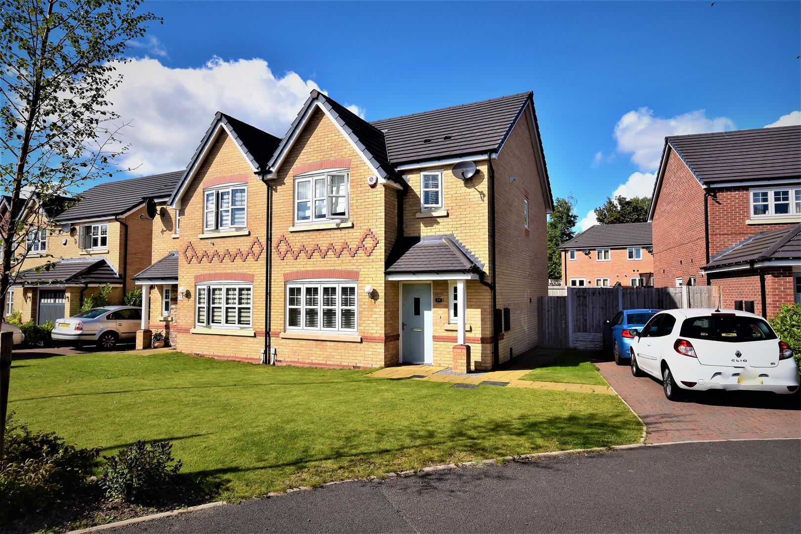 Free property report 14, Llys Y Groes, Wrexham, LL13 7AG - Chimnie